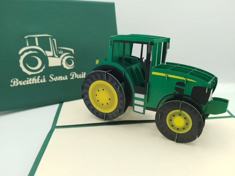 Breithlá Sona Duit Tractor – Paper Bear